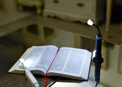 China Portable Flexible Led Book Light / Travel Clip On Book Reading Lamp for sale