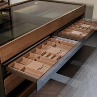 China Aluminium Glass Walk In Robe Cabinetry Custom Made Walk In Closet Shelving Display for sale
