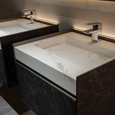 China Smart Wall Hung Vanity Mirror Cabinet 900mm Shaving Cabinet for sale