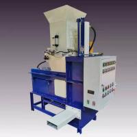 China Wood Shavings Packaging Machine with 22KW Motor - 60-200 Bags/Hour Capacity for Poultry Farms and Animal Bedding for sale