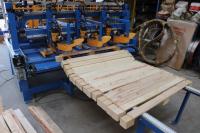 China Wooden Pallet Foot Pier Making Machine PB200 Automatic Nailing Cutting 380V 7.5KW for sale