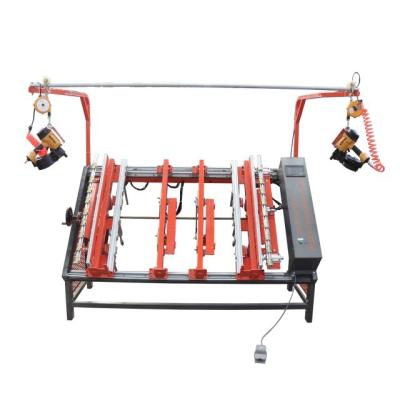 China Wood Pallet Nailing Machine Pneumatic PT-1700 800-1700mm Adjustable Worktop for sale