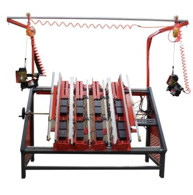 China Euro Style Block Making Pallet Nailing Machine 1600mm with 2 Pneumatic Nail Guns for sale