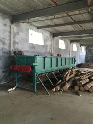 China Mobile Wood Debarker Machine with 4-30 T/Hour Capacity for Pine Wood Logs Processing - Single & Double Roller Models for sale
