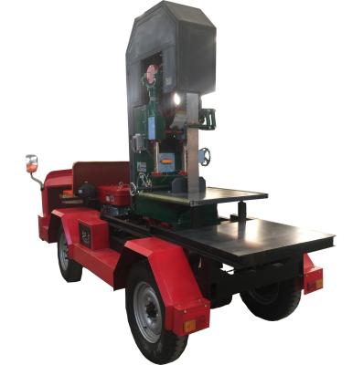 China Mobile Diesel Portable Sawmill 800mm Wheel Vertical Cutting Bandsaw 28HP Log Cutting Machinery for sale
