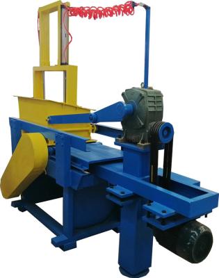 China Industrial Wood Shaving Machine 500mm Width 250-1500kg/hr for Animal Bedding for sale