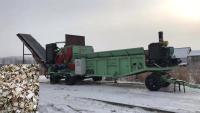 China Industrial Mobile Wood Chipper Crusher 15-20T/H 160KW for Biomass Waste Processing for sale