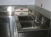 China Laboratory Workbench 304 Stainless Steel Top ISO14001 Certified 1800mm Sturdy Lab Table for sale
