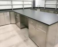 China Chemical Engineering Lab Stainless Steel Work Table Bench with Gas Taps 600mm Depth for sale