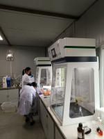 China Customizable White Finish Pcr Vertical Laminar Flow Cabinet for Clean Environments for sale