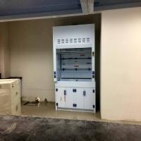 China Polypropylene Fume Hood Lab Furniture Fume Extraction Arm 1200mm for Harmful Gas Removal for sale