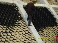 China Welding Distance 330mm-1000mm Hdpe Geocell for Soil Stabilization and Retaining Walls for sale