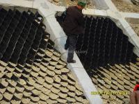 China Black HDPE Geocell for Reinforcing Driveways and Retaining Walls in Road Construction for sale