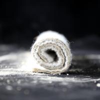 China 5500g/m2 Bentonite Geotextile Clay Liner for Villa Waterproofing and Erosion Control for sale