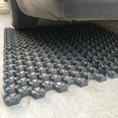 China Functional Green Plastic Honeycomb Gravel Grass Grid Pavers for Driveway and Parking for sale