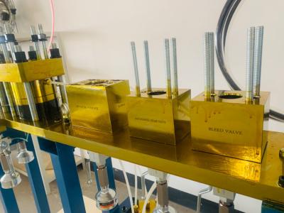 China HML-3500 Hydraulic High Pressure Pump with Package Dimensions 810x210x310mm and Analogue Gauge Readings Class 1.0 for sale