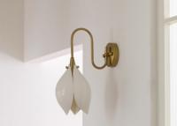 China Hotel Elegant Magnolia Flower Ceramic Wall Bowl Sconce Light for sale