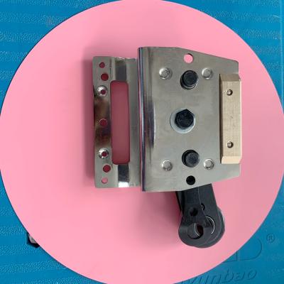 China Monforts Finishing Machine Spares Stenter Chain Link With Nickel Plating Pin Holder Black Color for sale