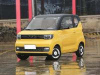 China 100km/h Small Wuling Electric Vehicles 5 Seats Car 300KM For Adults for sale
