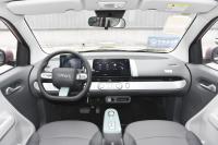 China Slow Charging Mini Electric Car Vehicles 30kW 12.92kWh Battery Changan Lumin for sale