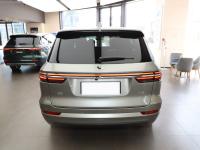 China High Performance 6 Seater Electric SUV 5 Doors Fast Speed 172km/h LIxiang One for sale
