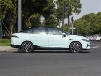 China Compact Sedan Electric Car Xpeng White P5 Intelligent Luxury Electric Sedans for sale