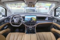 China All Wheel Drive Plug In Electric Hybrid Cars 180KM Passenger Large 7 Seater MPV for sale