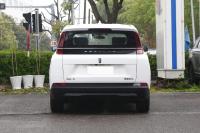 China High Performance 5 Seater MPV Electric Car 5 Doors New Energy Benteng NAT 419KM for sale