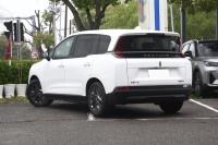 China High Performance 5 Seater MPV Electric Car 5 Doors New Energy Benteng NAT 419KM for sale