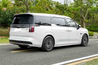 China Medium Large MPV Electric Car 5 Doors Dual Motor 6 Seater EV Car ZEEKR 009 for sale