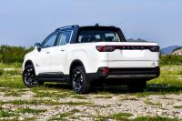 China 4 Wheel Pickup EV Car 4 Doors Electric Transport Vehicle Geely Radar RD6 185 km/h for sale