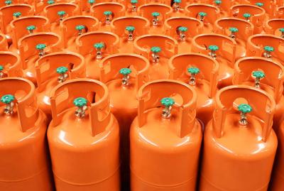 China 2.5-20KG Liquefied Gas Cylinder Sandblasting With CGA-580 Valve For Storage for sale