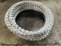 China Economical and Practical Great Protection Silver Razor Barbed Tape Welded Razor Barbed Wire from with Silver Coated Wire for sale