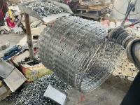 China Speed Razor Barbed Wire Pricing Double-Twisted Barb Wire Machine for Grassland Protection Designed According to Customers' Requirement for sale
