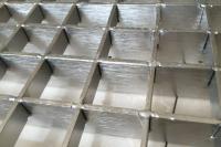 China High Standard Galvanized Steel Grating Standard Size G253/30/100 G303/30/100 Steel Bar Grating for sale