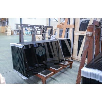 China Heat Soaked Treated Tempered Glass for Wall Panel Physically Tempered Fragment State Ⅲ for sale