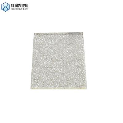 China Hand Made Solid Color Frameless White Stripe Tempered Glass Pattern Walk in Shower Screen for sale