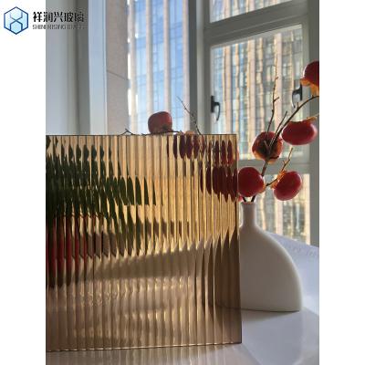 China Extra Ultra Clear Low Iron Tinted Reflective Sheet Float Glass Bronze Dark Blue Green Grey Euro Gray 2mm 3mm 4mm 5mm 6mm 8mm 10mm 12mm 15mm 19mm for sale