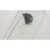 China Customized Flat 3.2/4mm En12150 SPF Low Iron Tempered Glass for Solar Panel Customized for sale