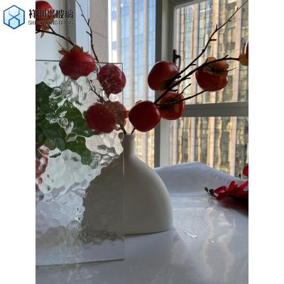 China Qualified Tempered Float Structure Solid Ultra-Clear Corrugated Glass for Door Windows for sale