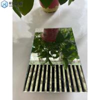 China Decorative Wall Mirror with Artistic Design and Antique Mirror Glass in Silver Finish for sale