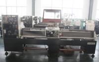 China Upgrade to 105mm Spindle Bore Universal Metal Centre Lathe for Better Performance for sale