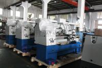 China Spindle Bore 52mm Centre Lathe for Max. Turned Length of 1500mm CM-400x1000 CM-400x1500 for sale