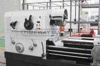 China 3900 KG Weight 3725x1473x1622 mm Hot Engine Lathe Metal Turning Machine for Thread Cutting for sale