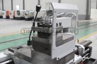 China 3900 KG Weight 3725x1473x1622 mm Hot Engine Lathe Metal Turning Machine for Thread Cutting for sale