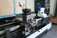 China 240mm Gap Length Manual Lathe Universal Gap-bed Lathe for sale