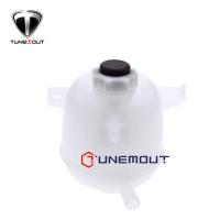 China 7701470460 7701466975 Engine Radiator Coolant Expansion Water Bottle Tank For  NISSAN for sale