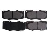 China OE Standard Low Noise Long Service Life Front Brake Pad Set Semi-metallic Brake Pads for Toyota Hilux for sale