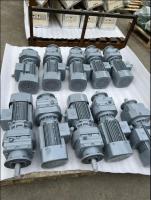 China Robust R Series Three Stage Reduction Helical Gear Reducer with High Transmission Efficiency and Hardened Gear for Engineering Machinery for sale
