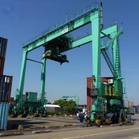 China Remote Control Diesel Engine RTG Rubber Tyred Gantry Crane with 15-50 Ton Capacity for Container Lifting for sale